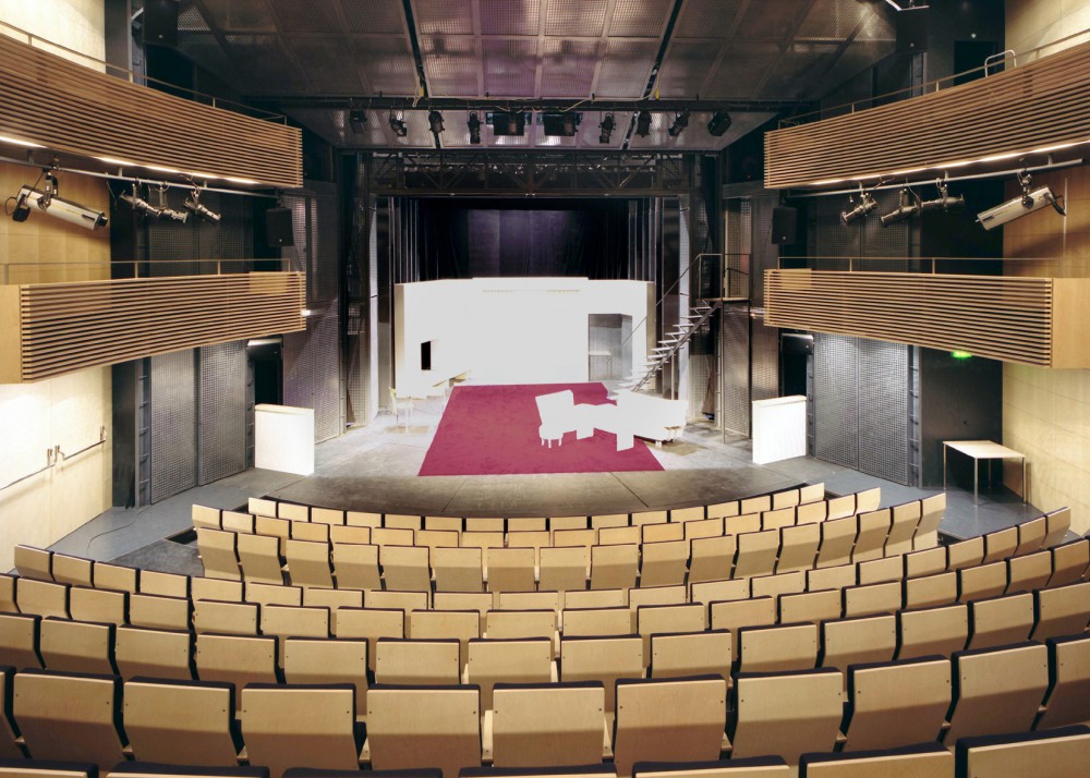 Divadlo Reduta uvede premiéru inscenace Vévodkyně a kuchařka