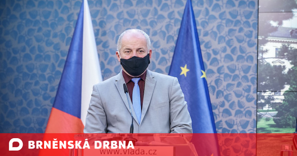 Tvrdá opatření do března, roušky do léta. Bývalý ministr Prymula ...