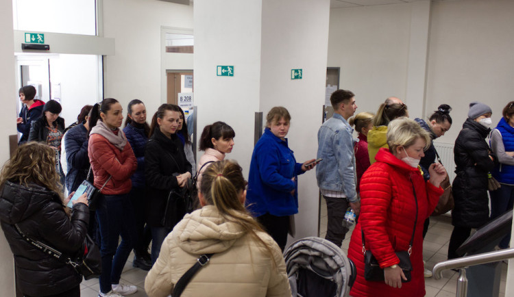 Neziskovky mají kampaň pro integraci Ukrajinců. Chtějí, aby Češi ... Neziskovky mají kampaň pro integraci Ukrajinců. Chtějí, aby Češi ...