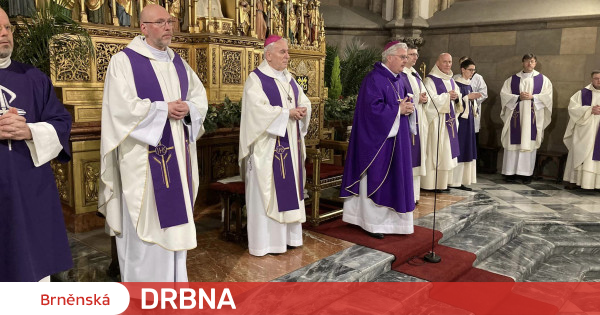 Období Vánoc je vhodné k nalezení naděje, prohlásil při zádušní mši v ... Období Vánoc je vhodné k nalezení naděje, prohlásil při zádušní mši v ...