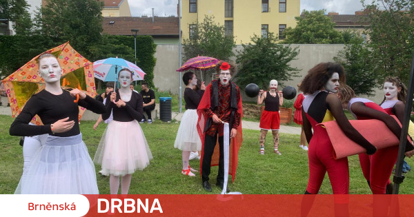 VIDEO: Brněnský Bronx ožil uměním. Lidé si užívají Ghettofest VIDEO: Brněnský Bronx ožil uměním. Lidé si užívají Ghettofest